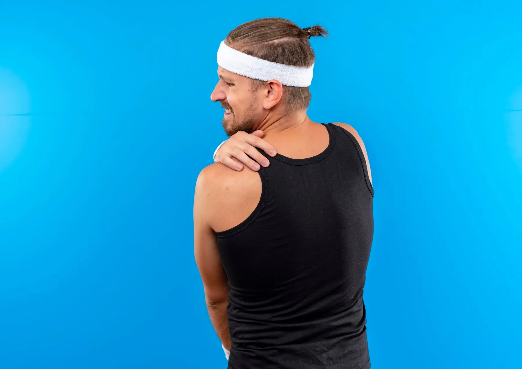 Why Does My Shoulder Pop During Weight Training?